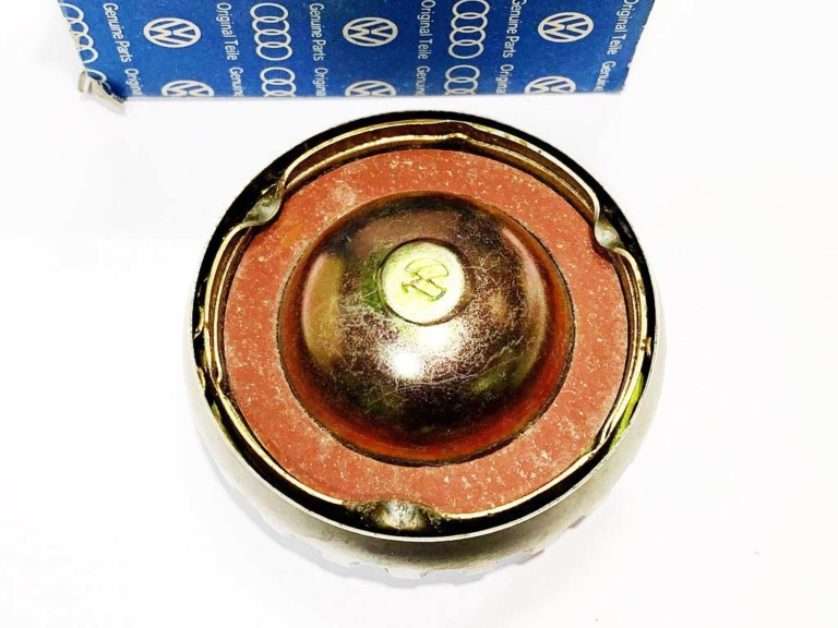 VW純正NOS ガソリンキャップ T-2 1968～1971 w/キー2個 | MYBOWS-DEPOT